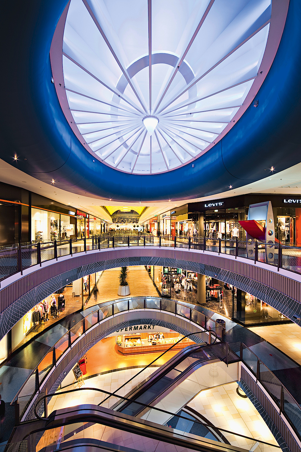 Loop 5 Weiterstadt - HPP Sonae Sierra | Jens Willebrand ...