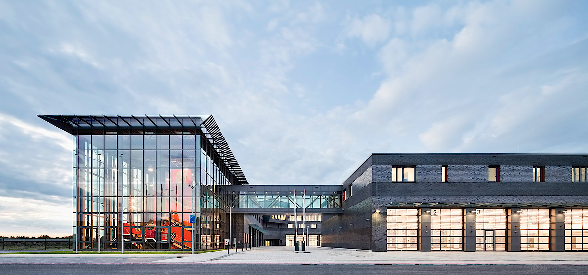 Main fire and rescue station Mülheim Ruhr - Züblin | Jens Willebrand ...