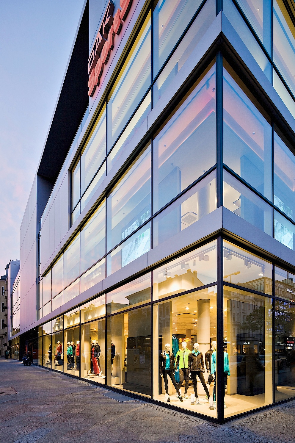 Schlossstrasse Berlin-Steglitz - Eike Becker | Jens Willebrand ...