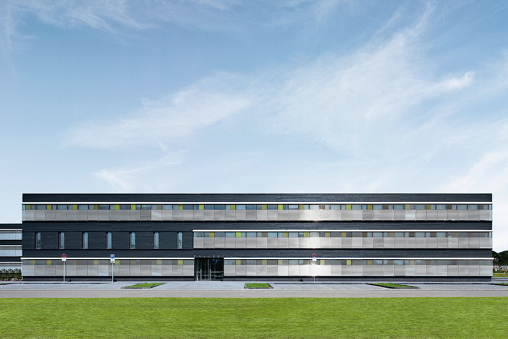 Finanzamt Polizei Geldern - Legner Van Ooyen | Jens Willebrand ...