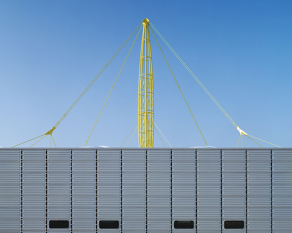 Igus Köln - Nicholas Grimshaw | Jens Willebrand ...